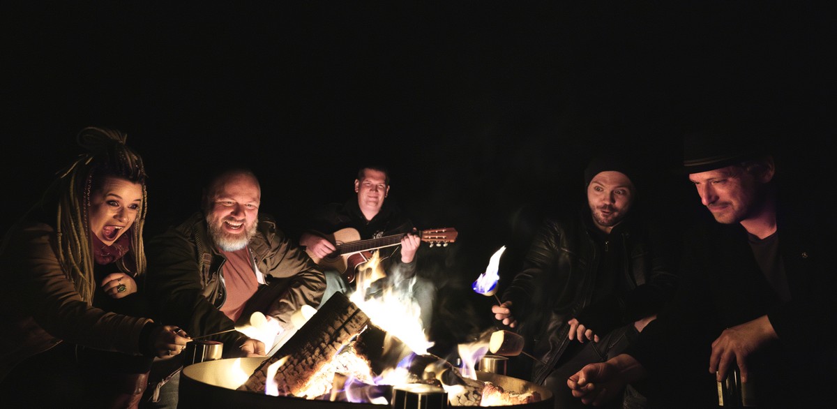 Ember Sea – Meet Me by the Fire (Gothic Metal) New Video – Women of Metal